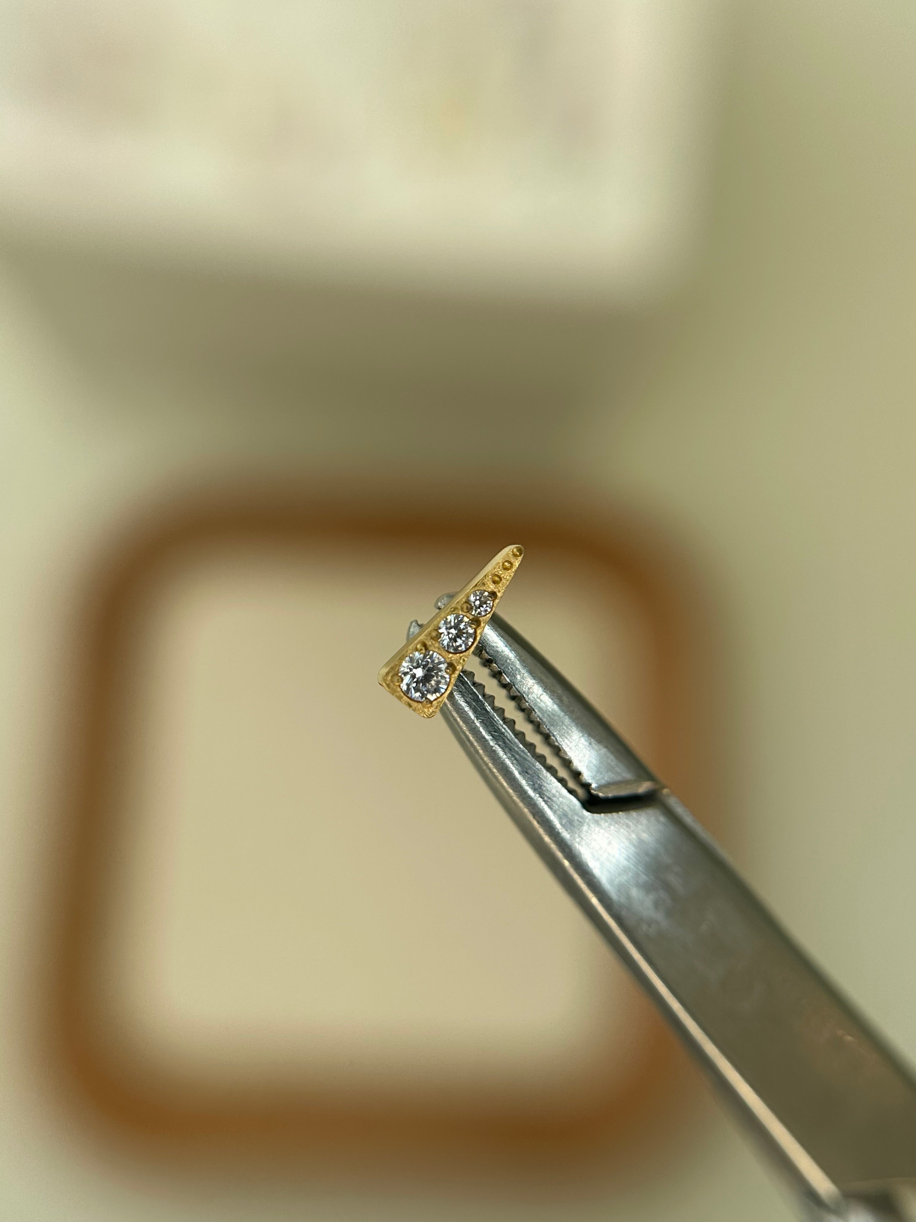 Point – The Piercing Spot